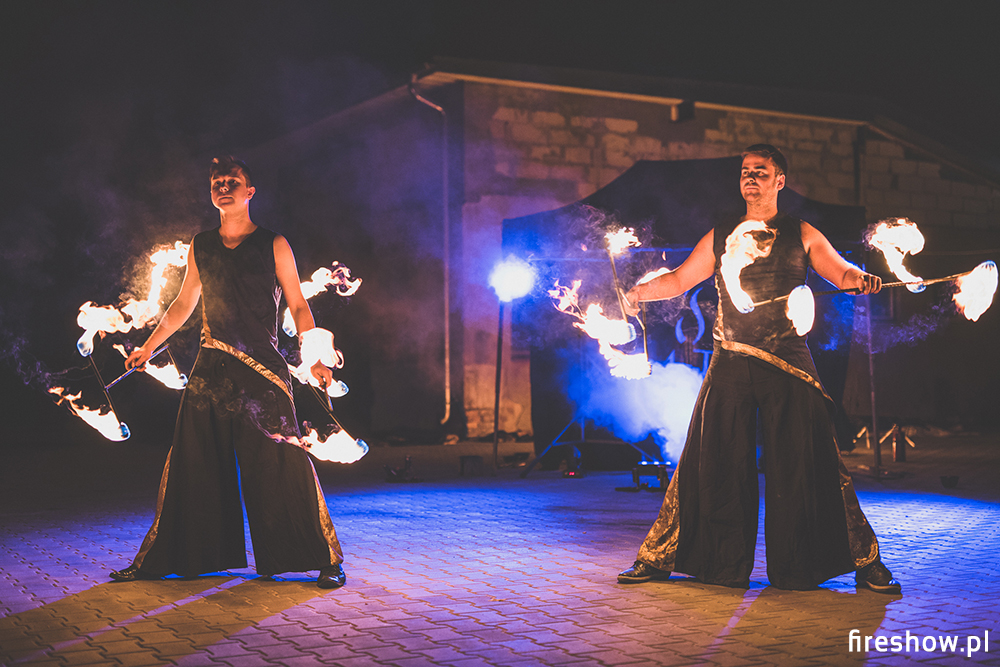 Pokazy fireshow | N-T Artists | Najefektowniejsze show na rynku!